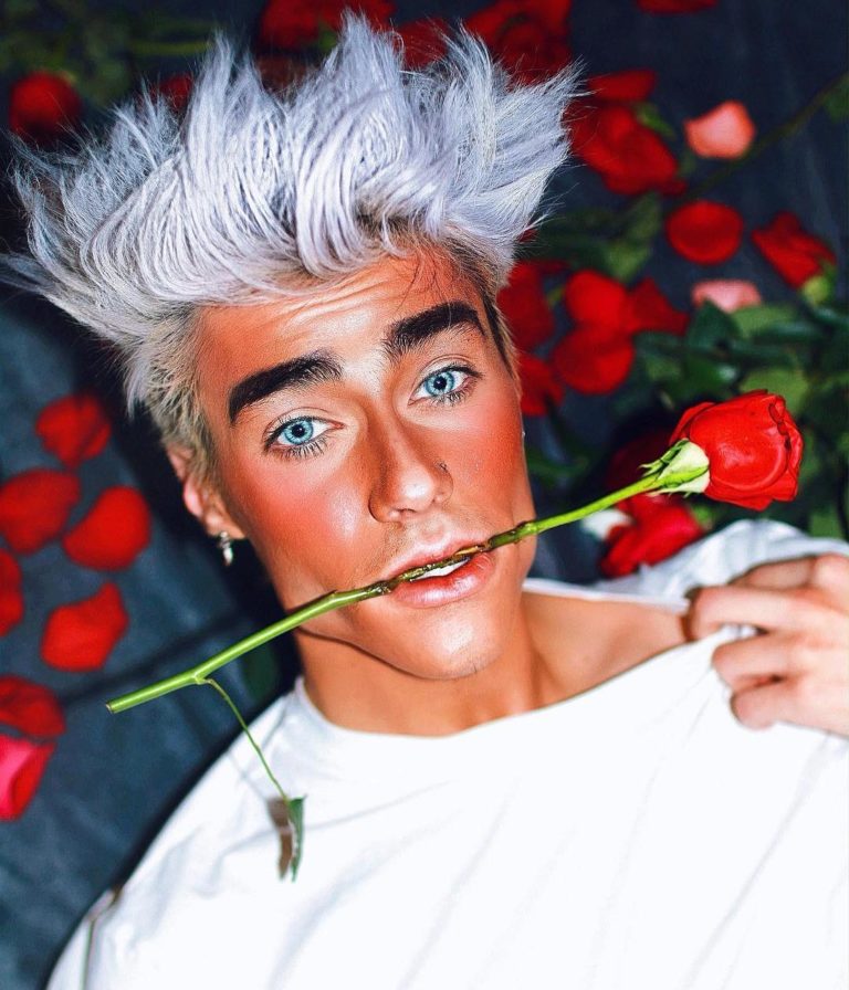 Sebastian Bails - Age, Height, Weight, Boyfriend, Net Worth, Bio, 2022 ...